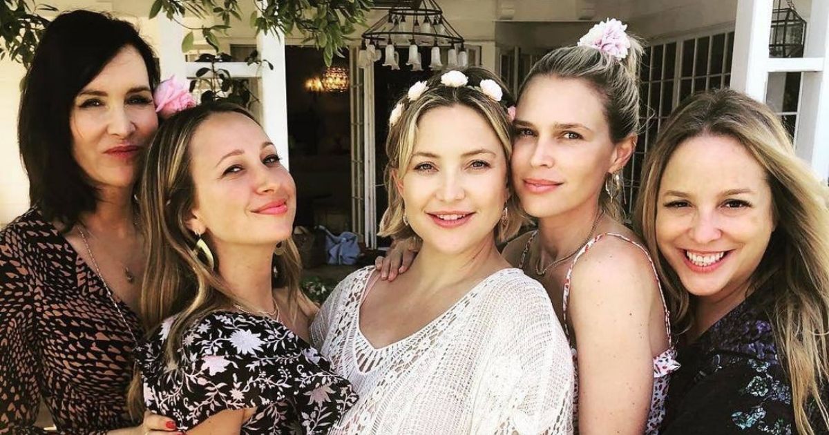 20 Pics Of Starlets Right Before They Were About To Pop