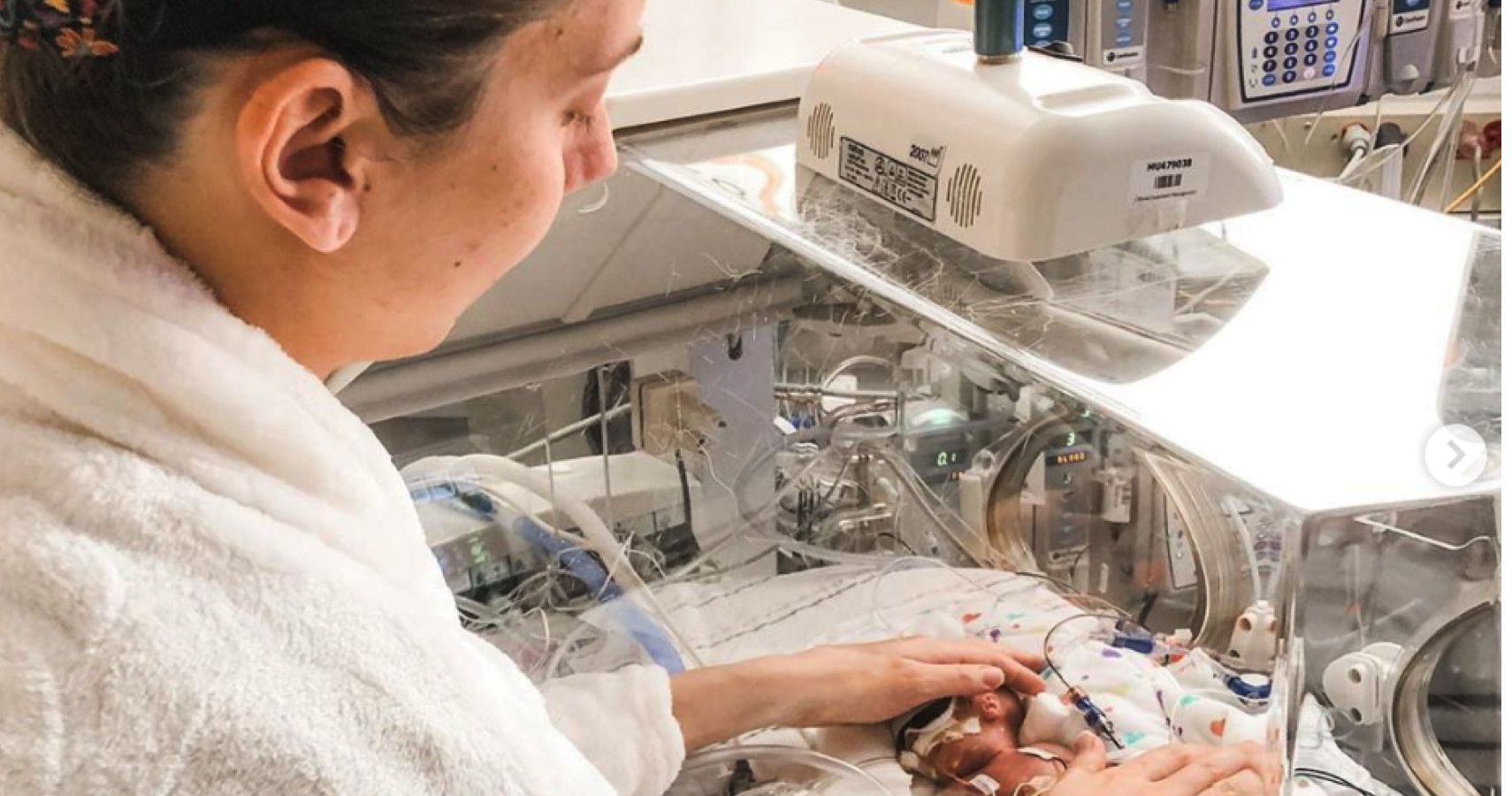 New Wireless Monitors Will Allow Skin-To-Skin Contact For NICU Preemies